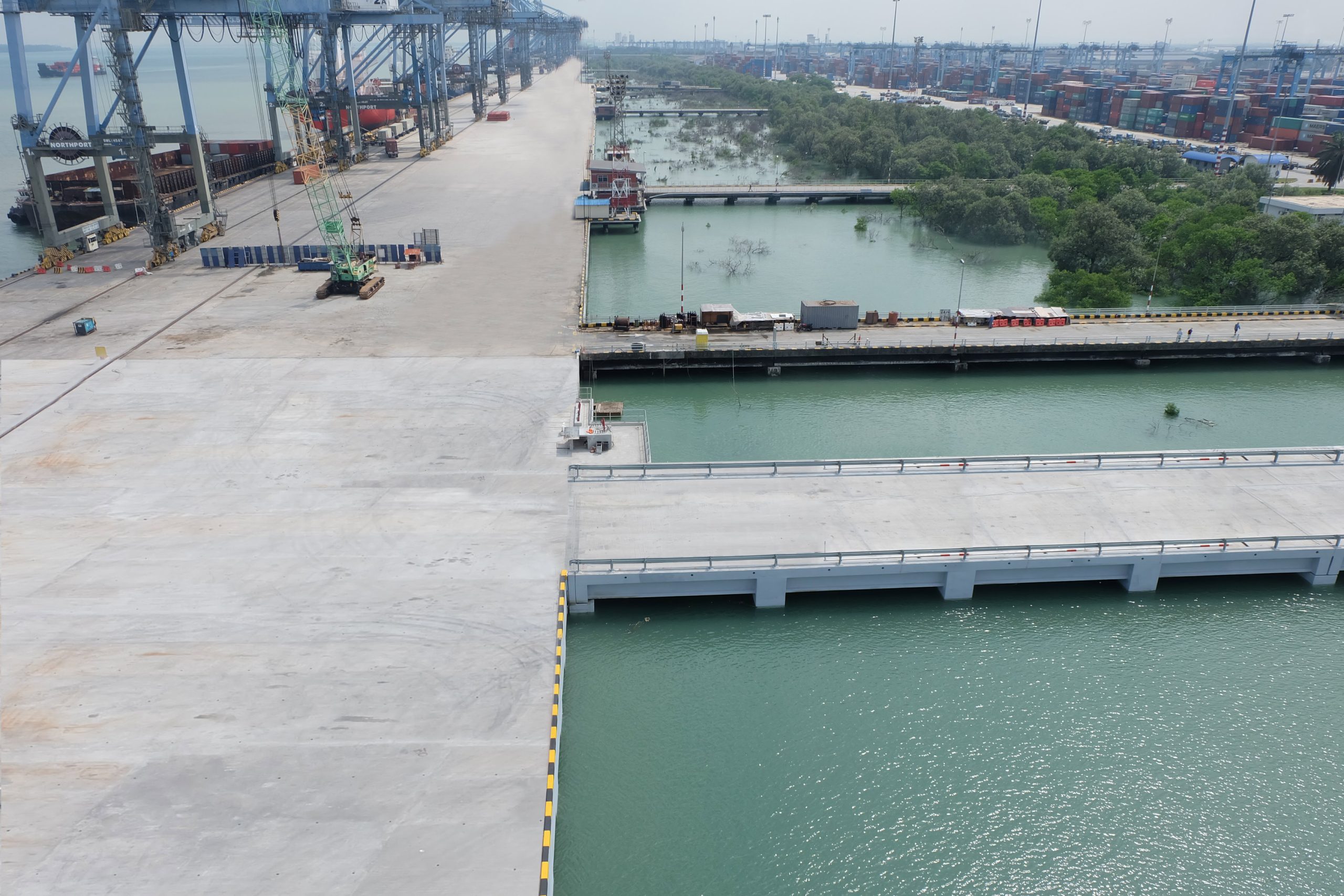 CONTAINER TERMINAL NO. 4 PROJECT, WEST PORT, MALAYSIA - Muhibbah ...